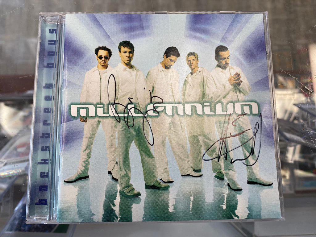 Backstreet Boys signed Millennium CD Booklet Album – First Row Collectibles